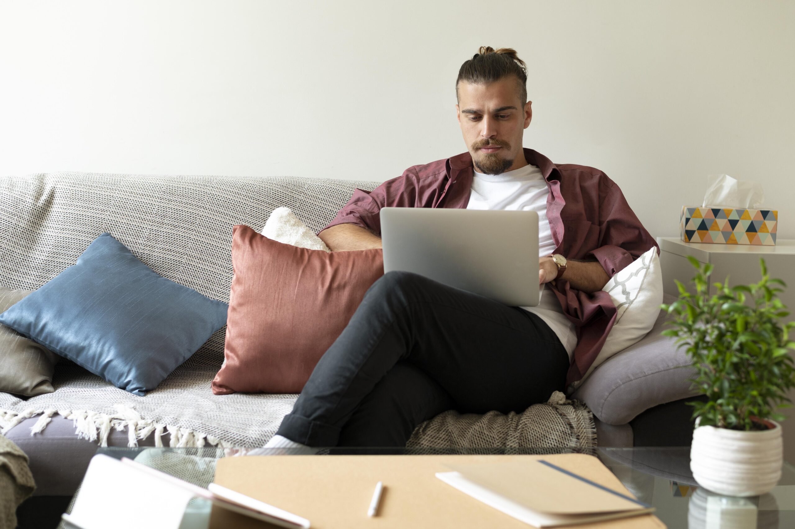 Remote vs. On-Site IT Teams: Weighing the Pros and Cons - BCT